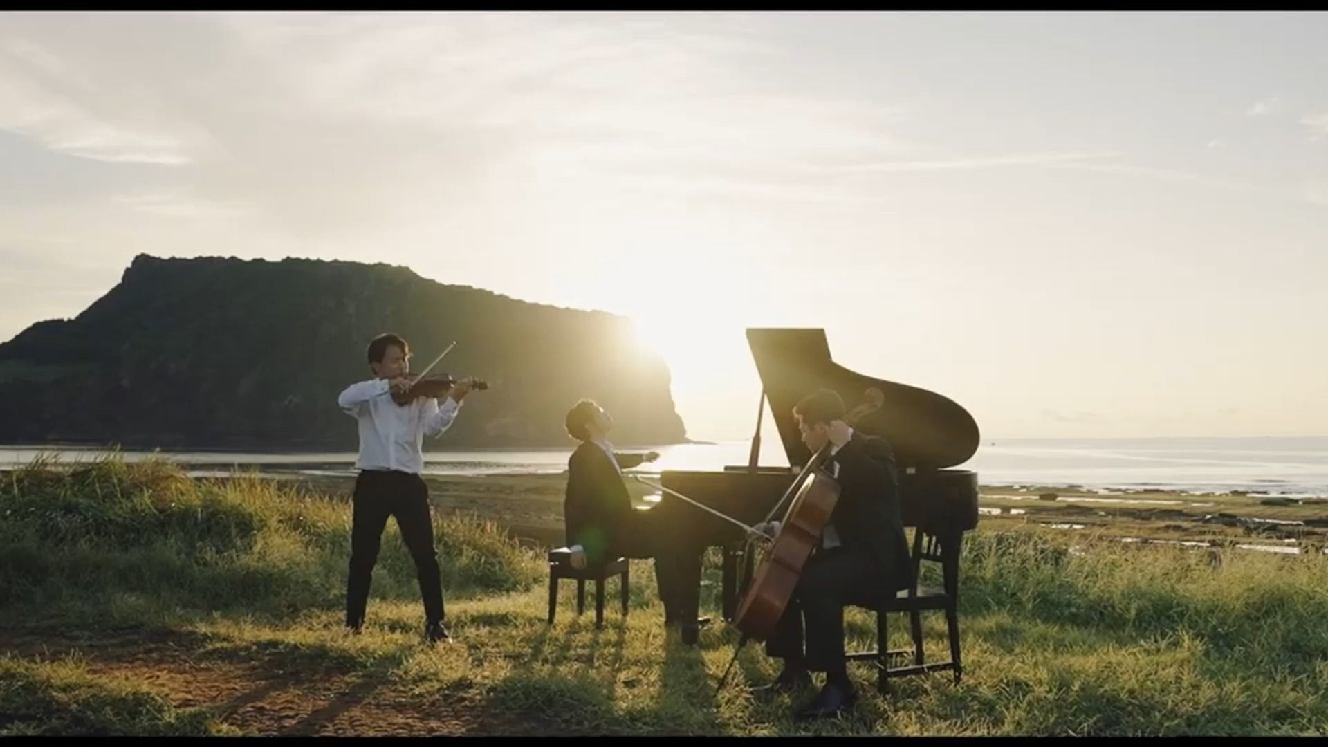 《查尔达什舞曲》——“无敌乐团再塑百年经典”LAYERS CLASSIC