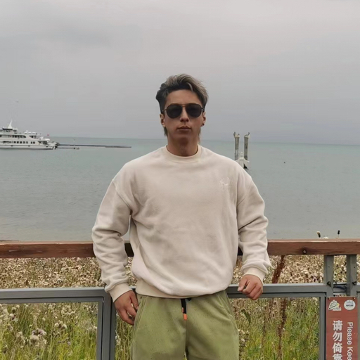 爱健身的老K 