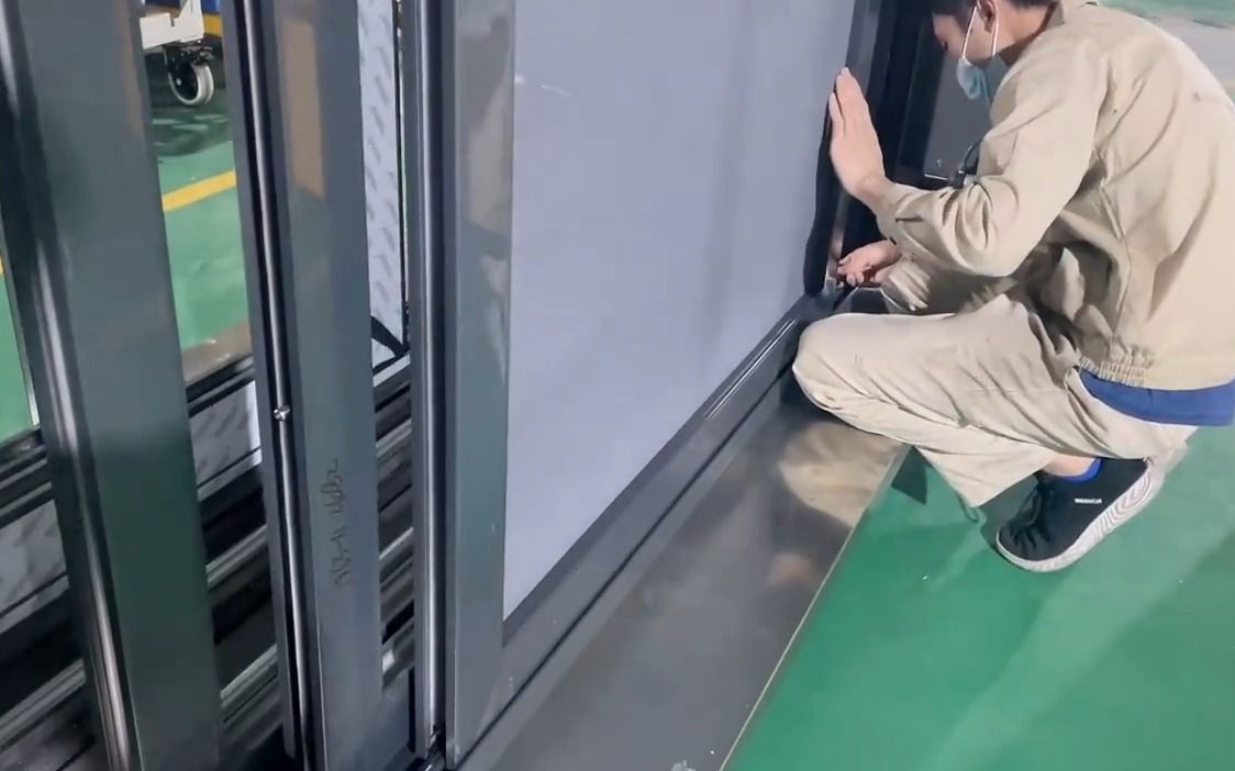 推拉门安装视频#门窗 #门窗人 #门窗安装