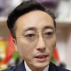 法言人 