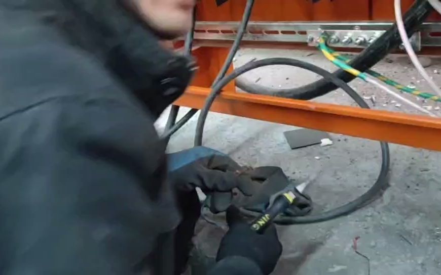 临时用电安全检查,电工持证上岗了吗?