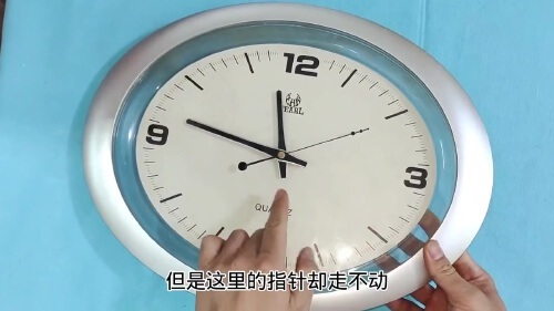 电池是新的,钟表指针走不动什么原因?修好很简单,没必要换新的电工...