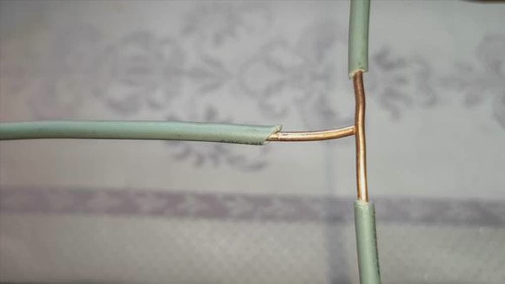 硬线中间怎么接硬线?其实接法很简单,老电工.