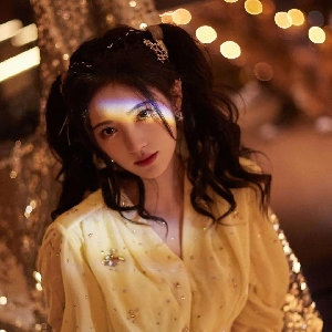 君子兰不是花 