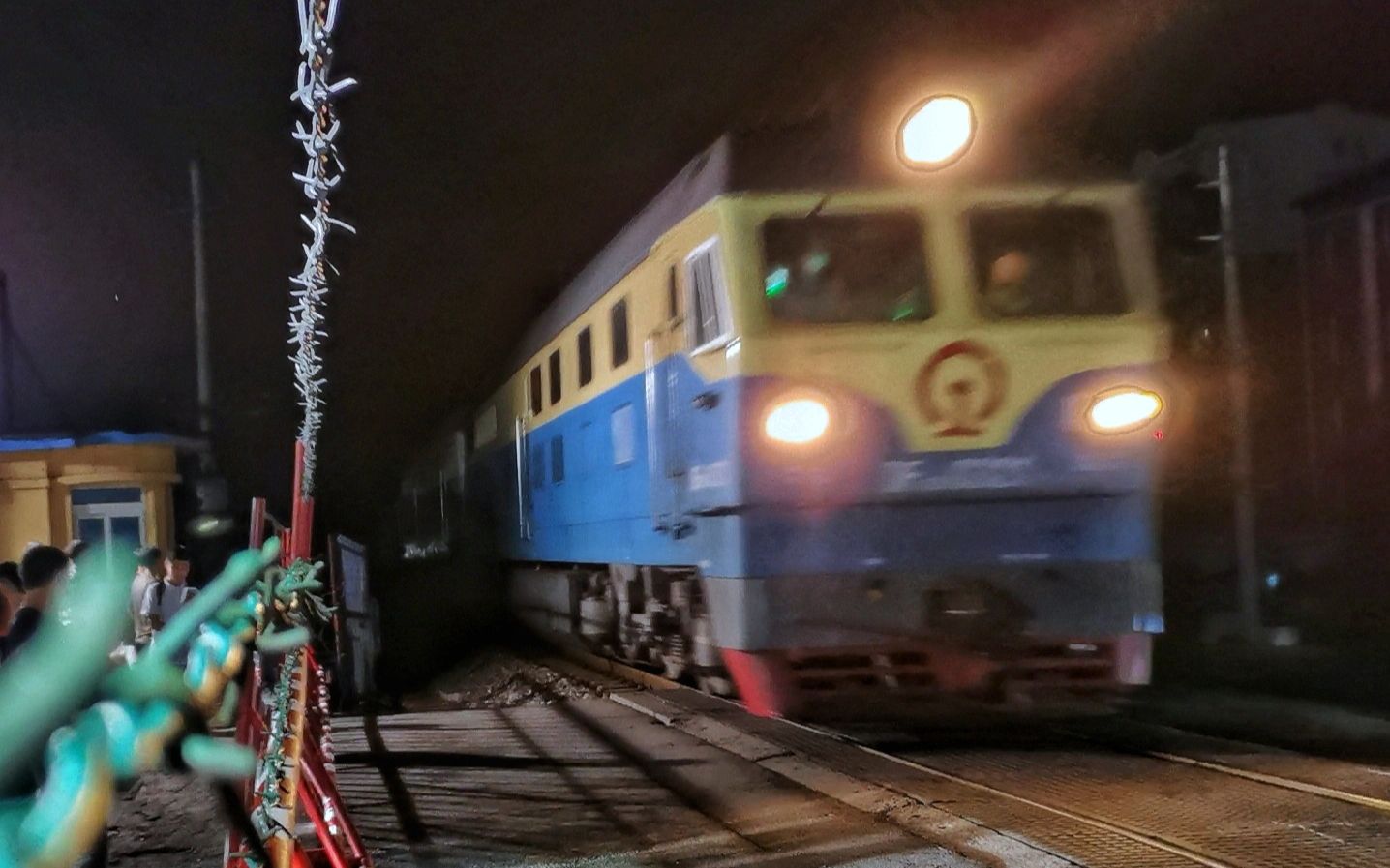 【中国铁路/路用列车】沈局苏段DF4DH-0321+沈局梅段DF4D-0149...