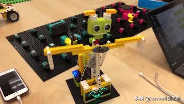 scratch与硬件结合作品稻草人