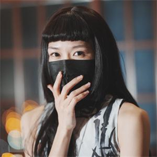 渣渣菲 