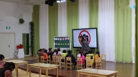 中班社会活动《认识标志》(幼儿园课程教学研讨教学实录)