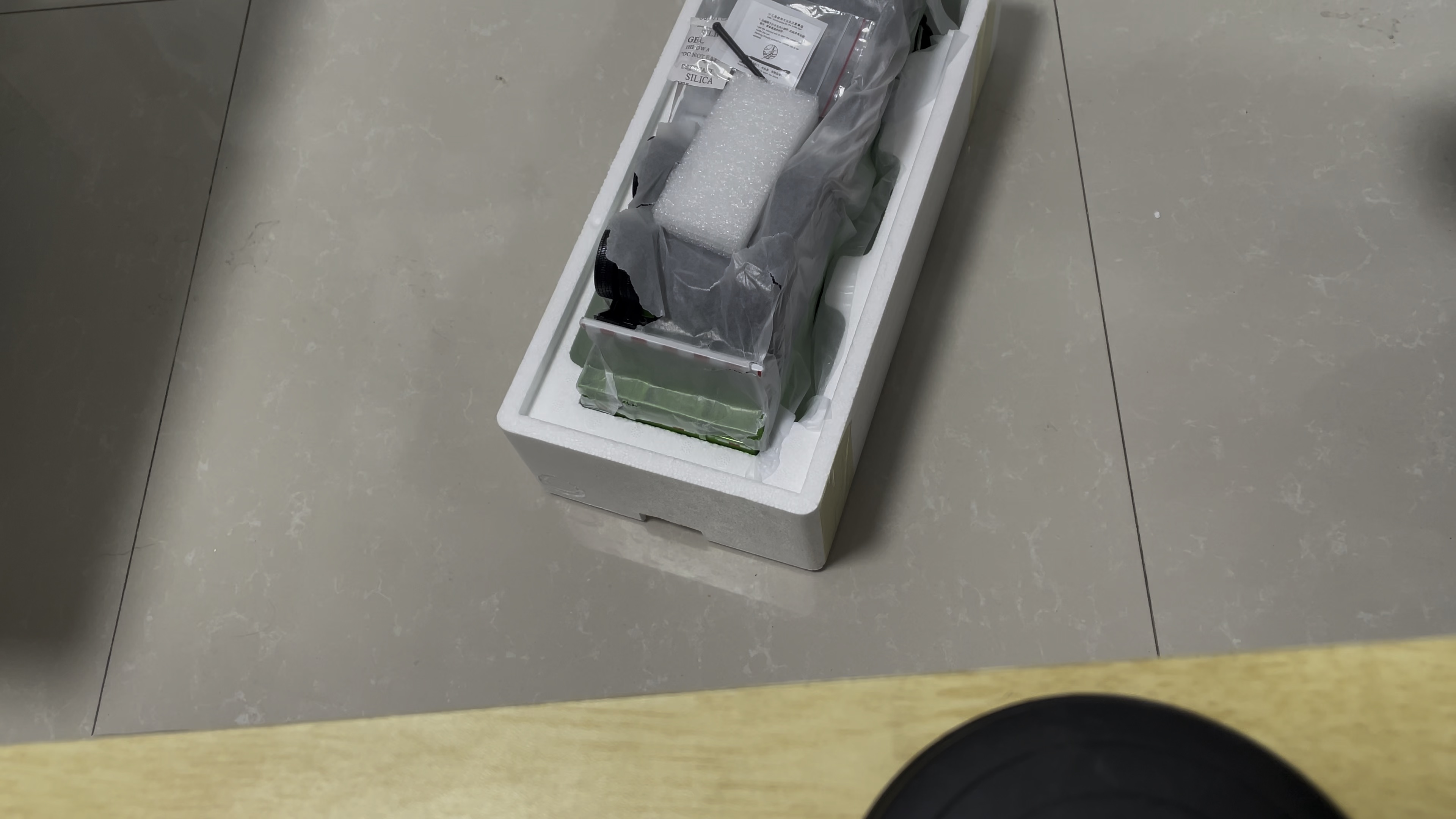 1:24陕汽德龙x3000自卸车模型开箱