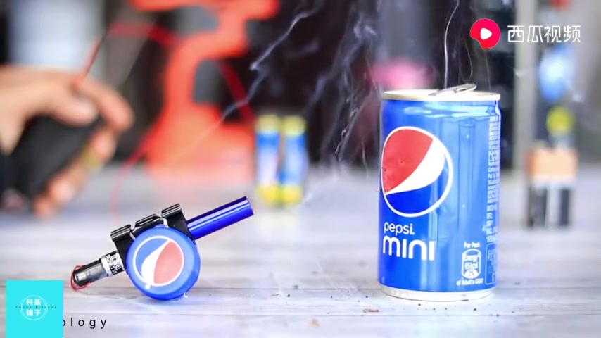 用圆珠笔火柴制作威力巨大火炮
