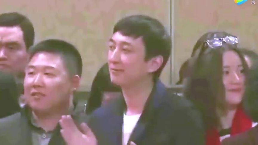 业内:私人飞机客舱也不行 王思聪带宠物坐飞机 厉害了!
