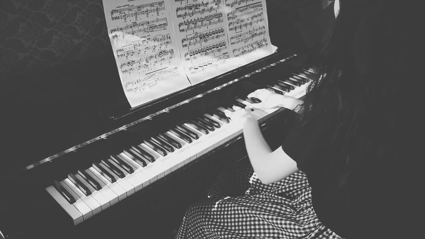 猫和老鼠动画片汤姆弹过的钢琴曲