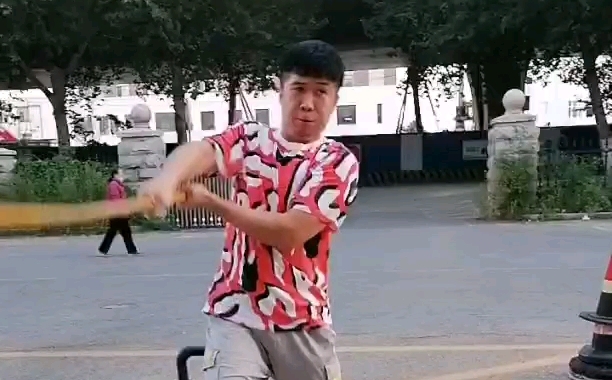练习一下实用棍法(仅个人爱好,强身健体,防身不喜勿喷谢谢ߘ�)