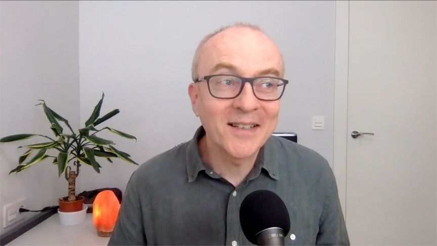 英语口语 | 雅思口语中如何使用一般现在时和现在进行时