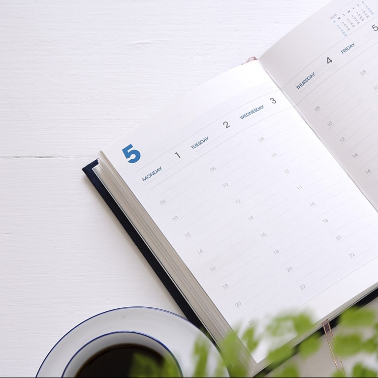 热爱学习的赵同学 