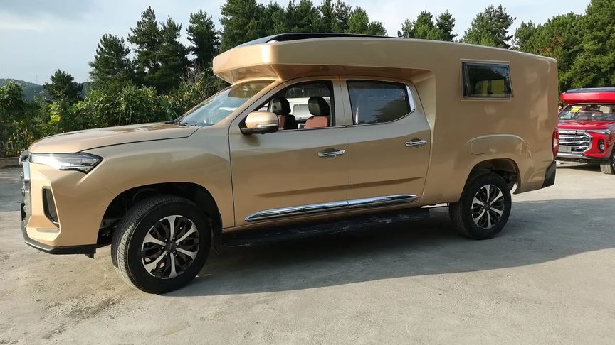 黔力房车又出新款啦,大通T90双排四驱自动挡底盘,