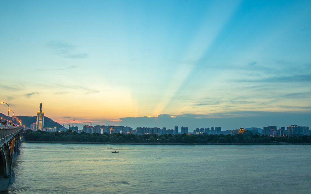 学会HDR拍摄 让你在逆光场景也无暗角 HDR拍摄技巧入门 什么是HDR