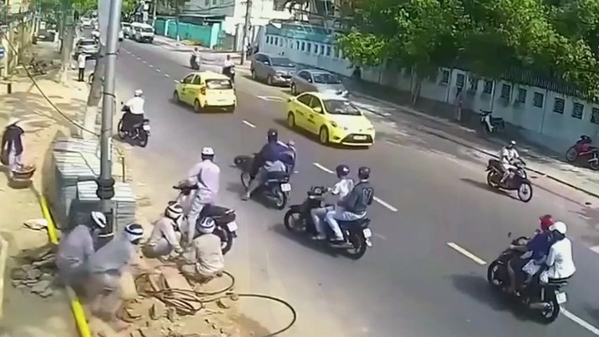 摩托车大军返乡,场面太壮观!