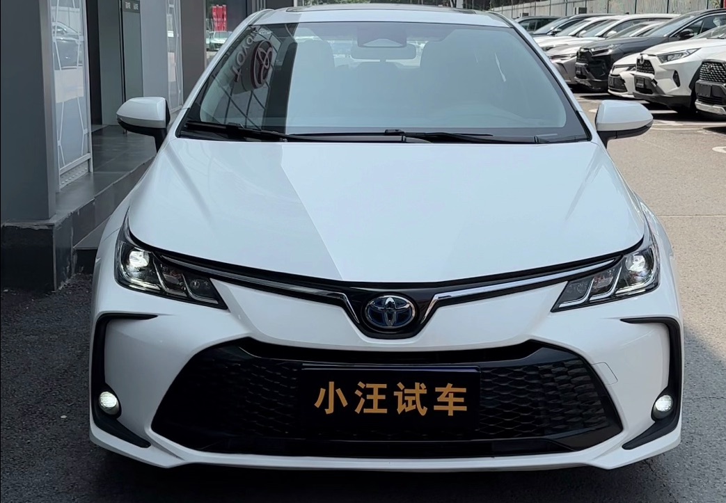 沉浸式体验|2023款 一汽-丰田卡罗拉 智能电混双擎1.8LE-CVT 精英版