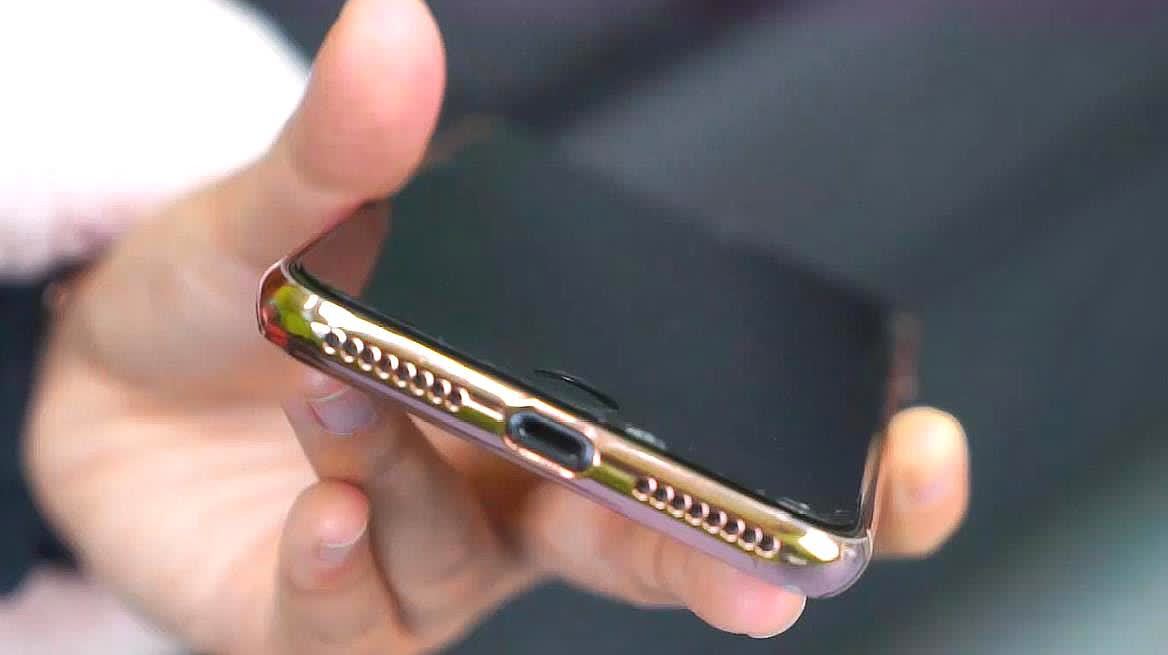 手机充不进电不用修,维修师傅教诀窍,立马恢复正常,不花一分钱