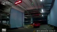 倒车撞到别人的车，110警察来了还不认账