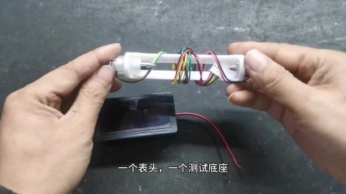 手痒痒!花68元买了个电池内阻测试仪,赶紧测量几个电池试试