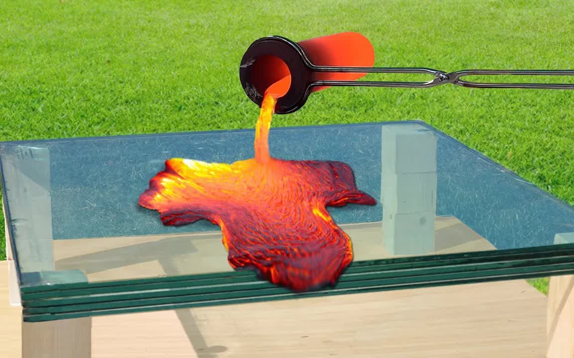 男子将岩浆倒在玻璃上,家用玻璃瞬间破碎,防弹玻璃能坚持多久?