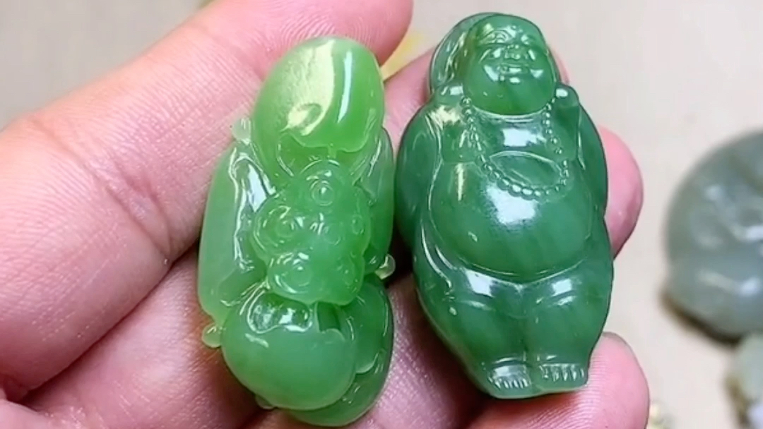 和田玉泡水起到什么作用您看视频可以了解一下可能有用感兴趣评论谢谢