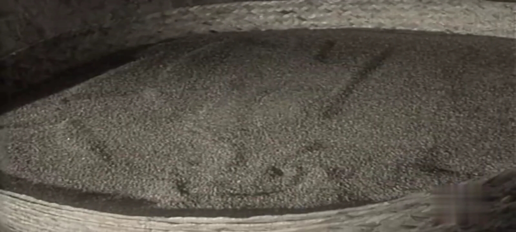 【纪录片】《光辉的榜样焦裕禄》