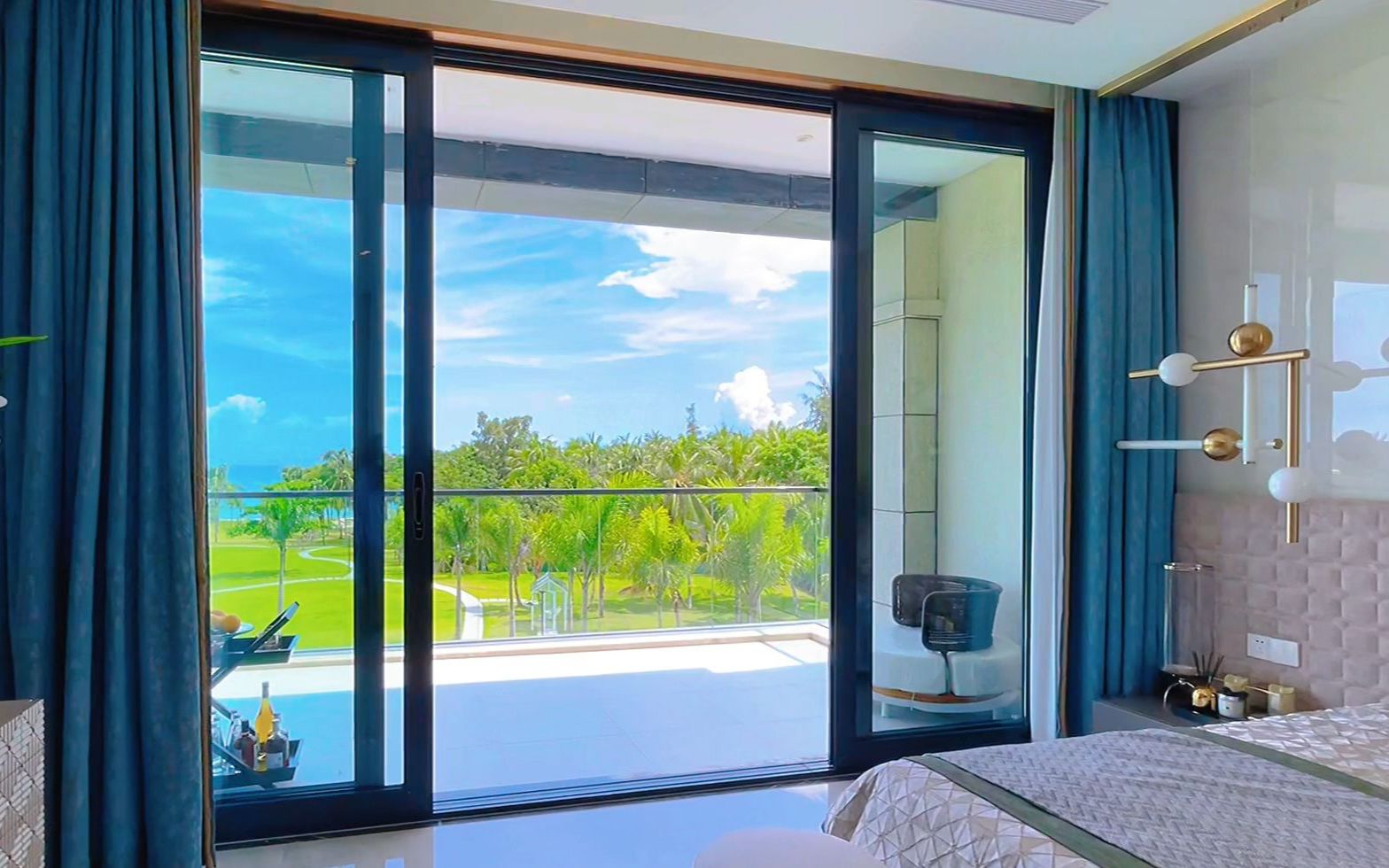 躺床上就能看海!海南三亚122平独栋别墅绝了,这辈子能拥有就无憾了