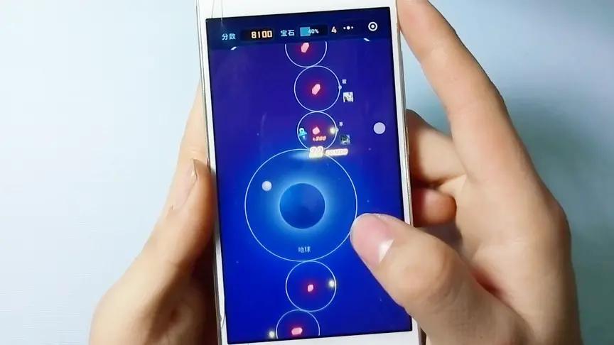 继跳一跳之后,微信推出的另一款小游戏,简直玩到停不下来