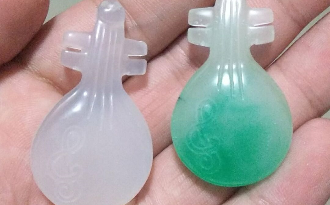 【滴胶】【硅胶翻模】【仿玉教程】簪娘省钱大法,玉佩翻模加仿玉...