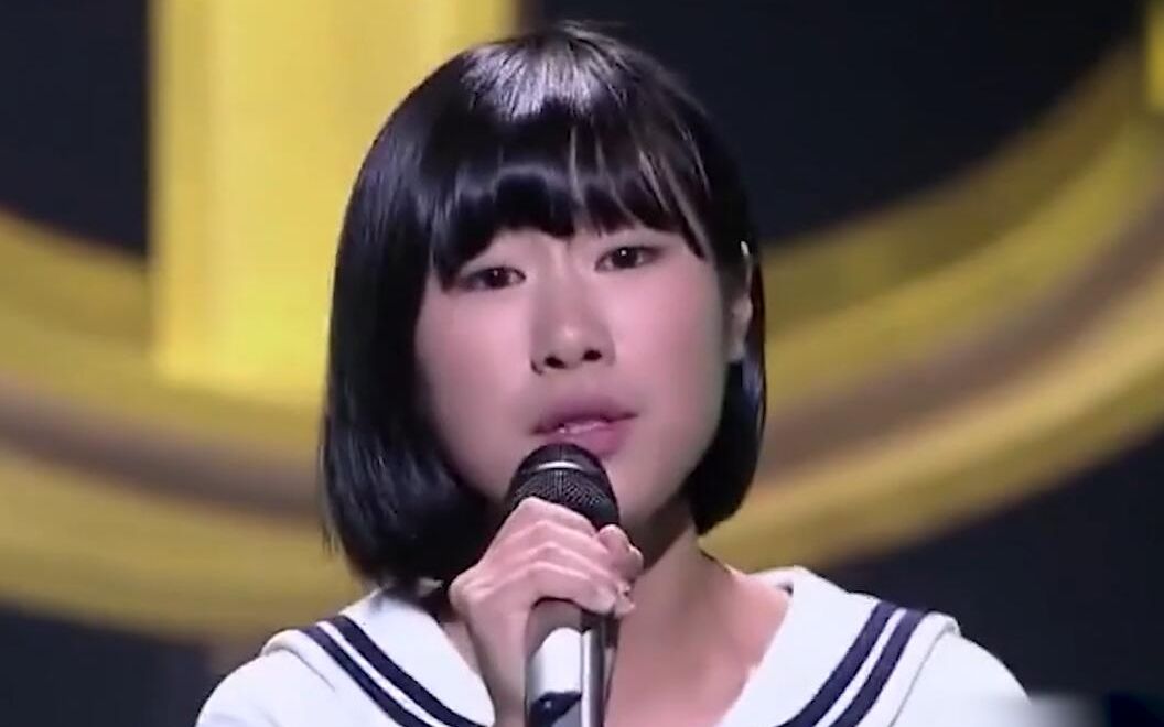 最近被这首青春校园歌曲刷屏了,17岁的高二女孩,写歌能力太强了
