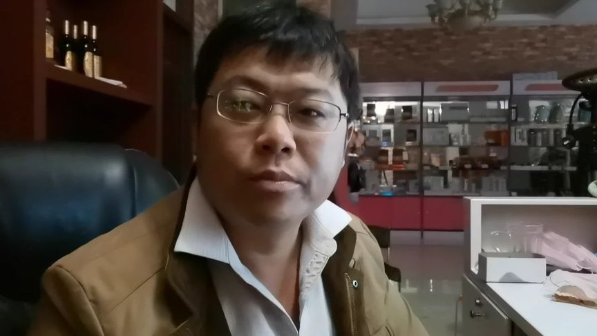 三星手机这种黑屏谁见过,伟哥有妙招,长见识了