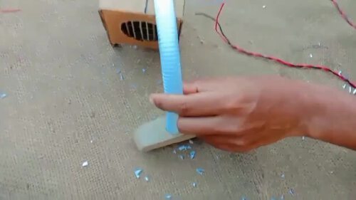 如何用纸板制作迷你吸尘器我爱发明我爱制作有趣科学小验用废品制作...