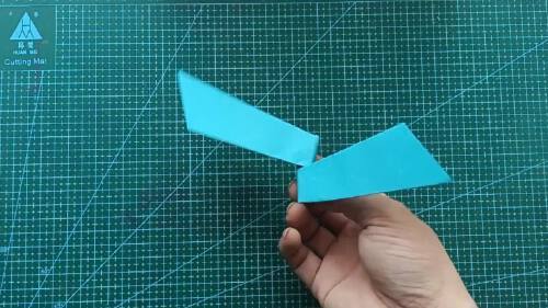 如何叠一个兔耳朵螺旋飞行器折纸竹蜻蜓好玩的降落伞折纸玩具