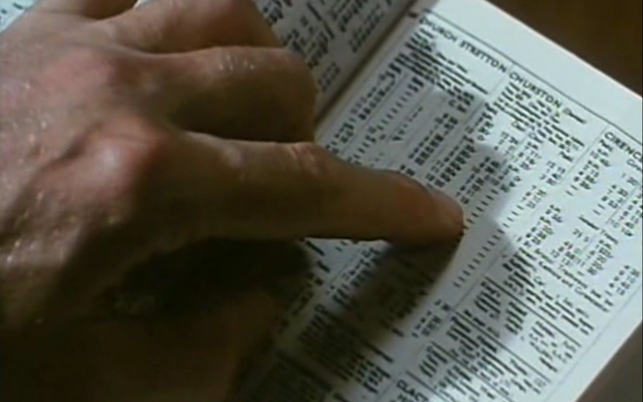 阿加莎经典悬疑小说改编,男子随机杀人,翻到哪个地址就在哪杀