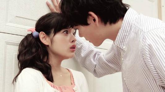 【前方高能,单身狗慎入!】现代剧吻戏合集