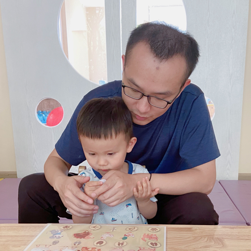 老东你拿的什么牌 