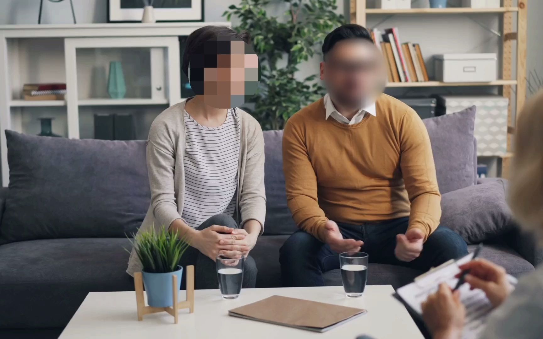 手机剪辑也可追踪人脸打码 单人或多人都可动态遮挡 剪映实用功能
