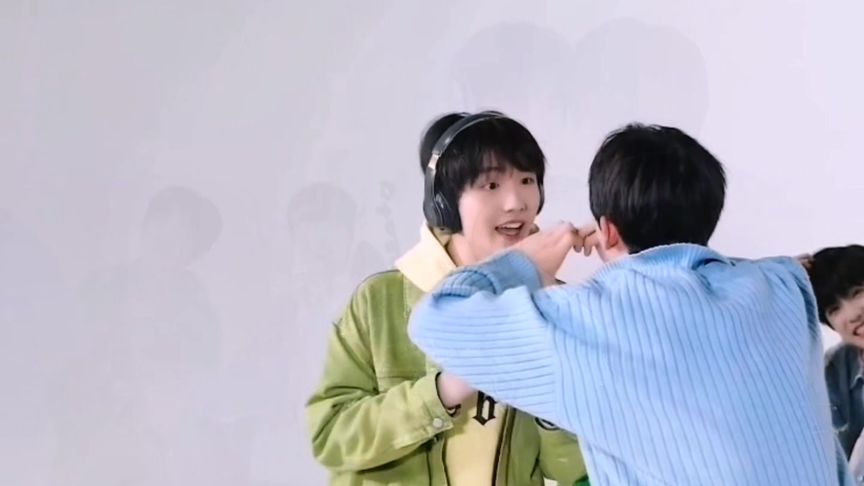 笑点过于密集ߘ�#tf家族三代 #物料 #向全世界安利 #tf家族 #搞笑