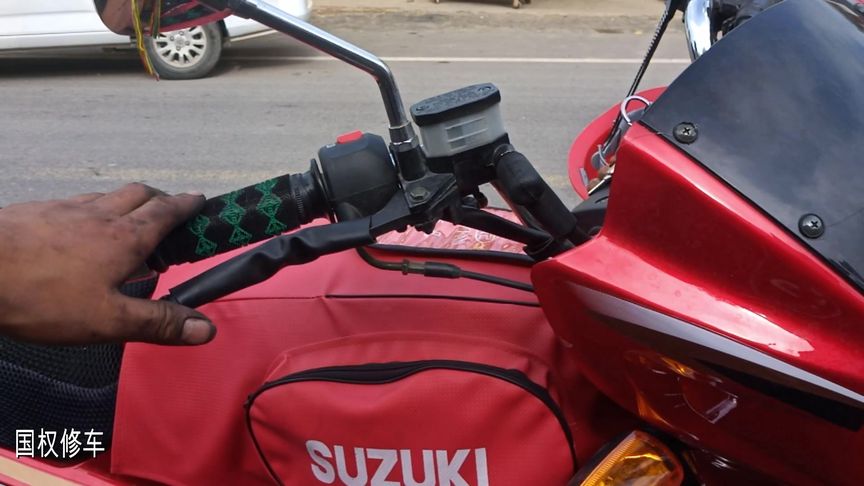 摩托车碟刹上泵不会回位该怎么修理;师傅教你最简单的修理方法