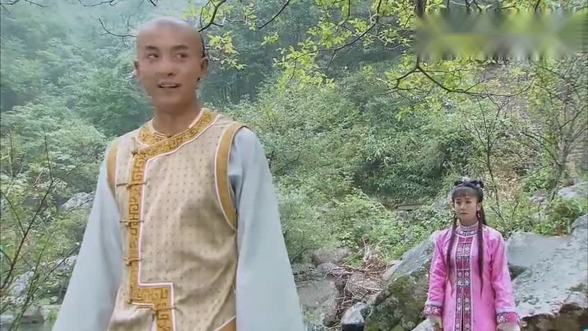 《新还珠格格》尔康准备私自和紫薇举行婚礼,紫薇十分激动