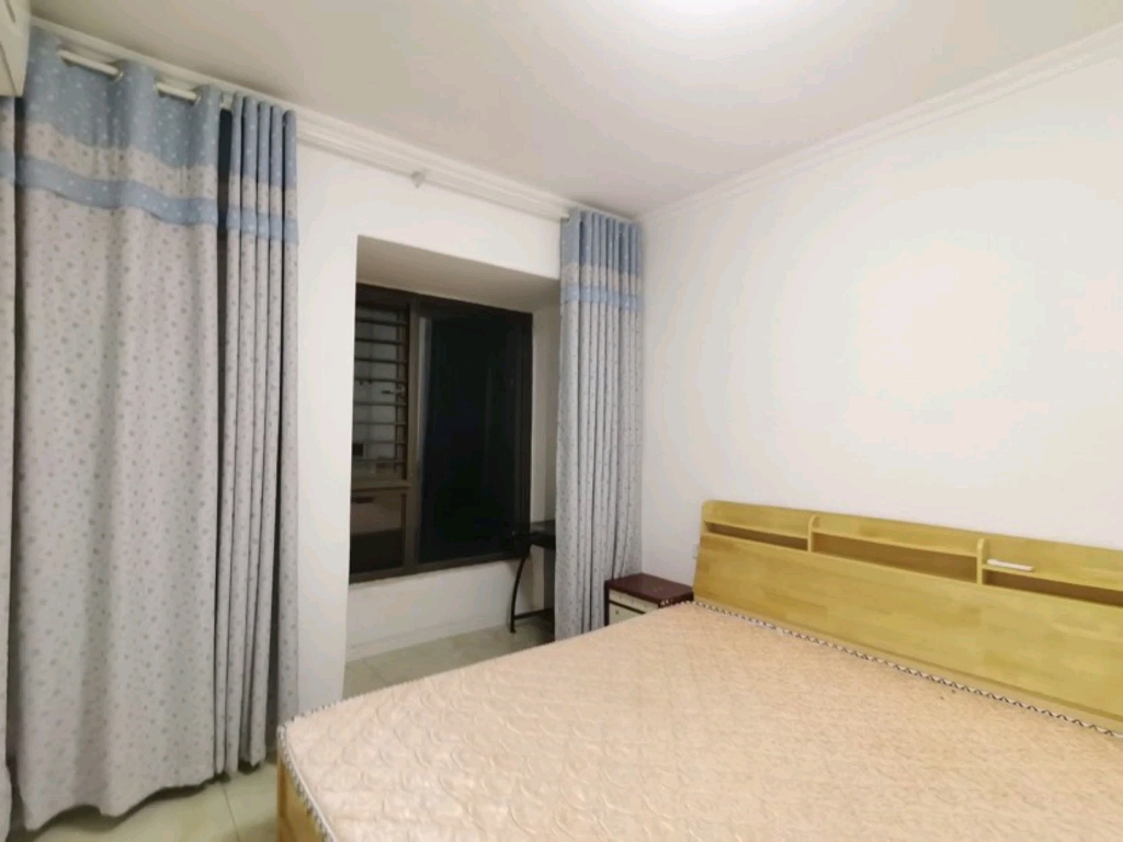 ...临近:郑州大学地铁口企业加速器 电子商务产业园 中国移动 企业加速...