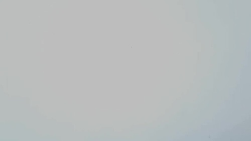 今天我们来制作发射橡皮筋的纸板枪!