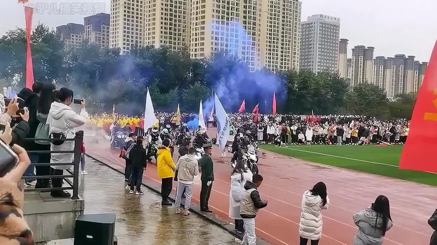 盘点各校运动会硬核开幕现场花式入场表演有你所在的学校吗