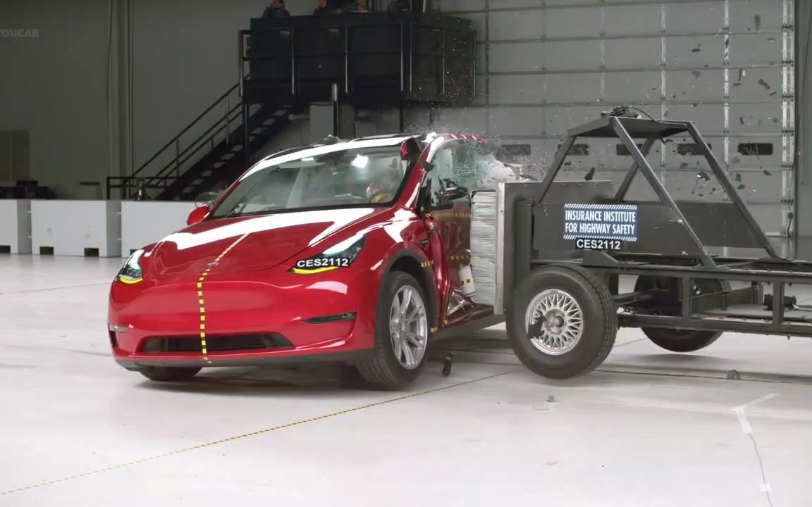特斯拉model Y碰撞测试展示!安全性还是很不错的
