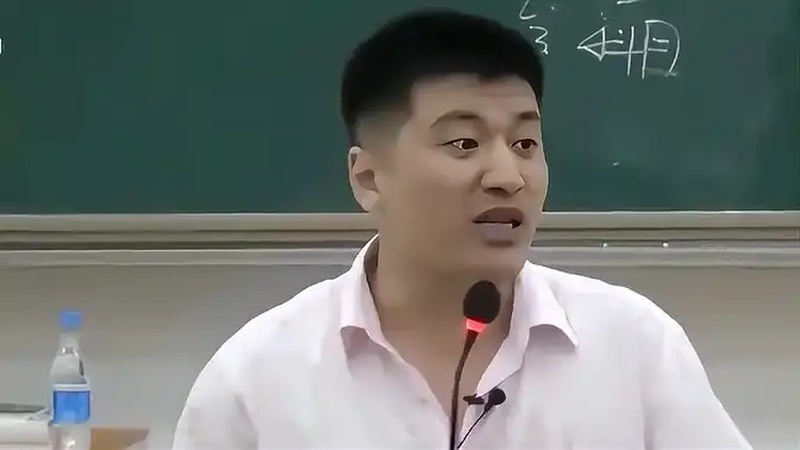 张雪峰谈会计专业:发展空间大,但需注意行业挑战