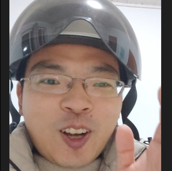 串门的小马驹 