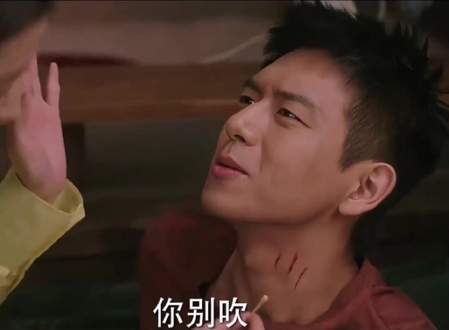 阿瑶终于鼓起勇气向红豆表白